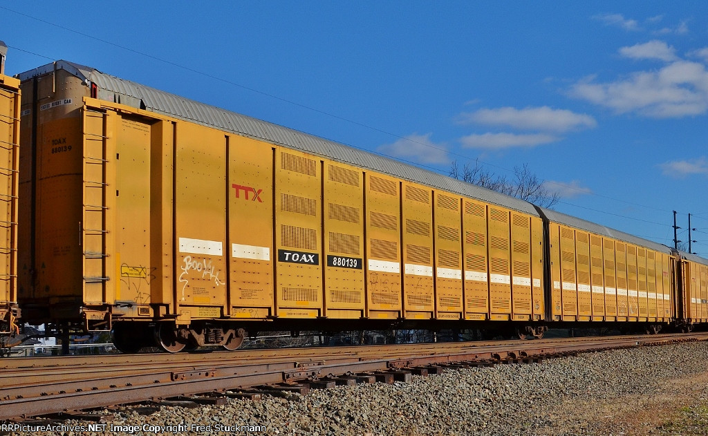 TOAX 880139 is articulated.